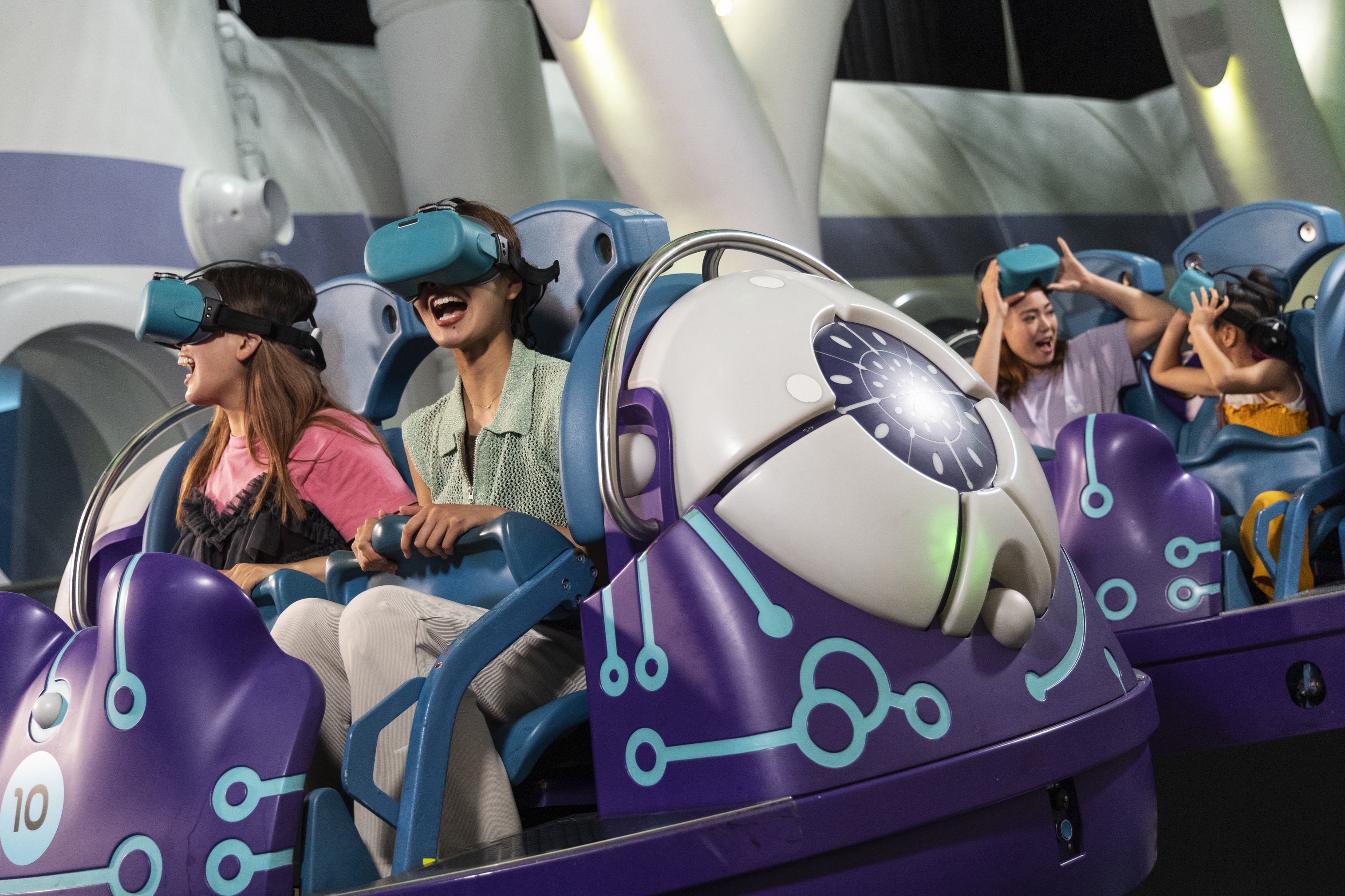 USJ号でスパイミッションに挑む「SPY×FAMILY」新作XRライドを体験してきた！ アーニャのかわいさも絶叫級 - トラベル Watch