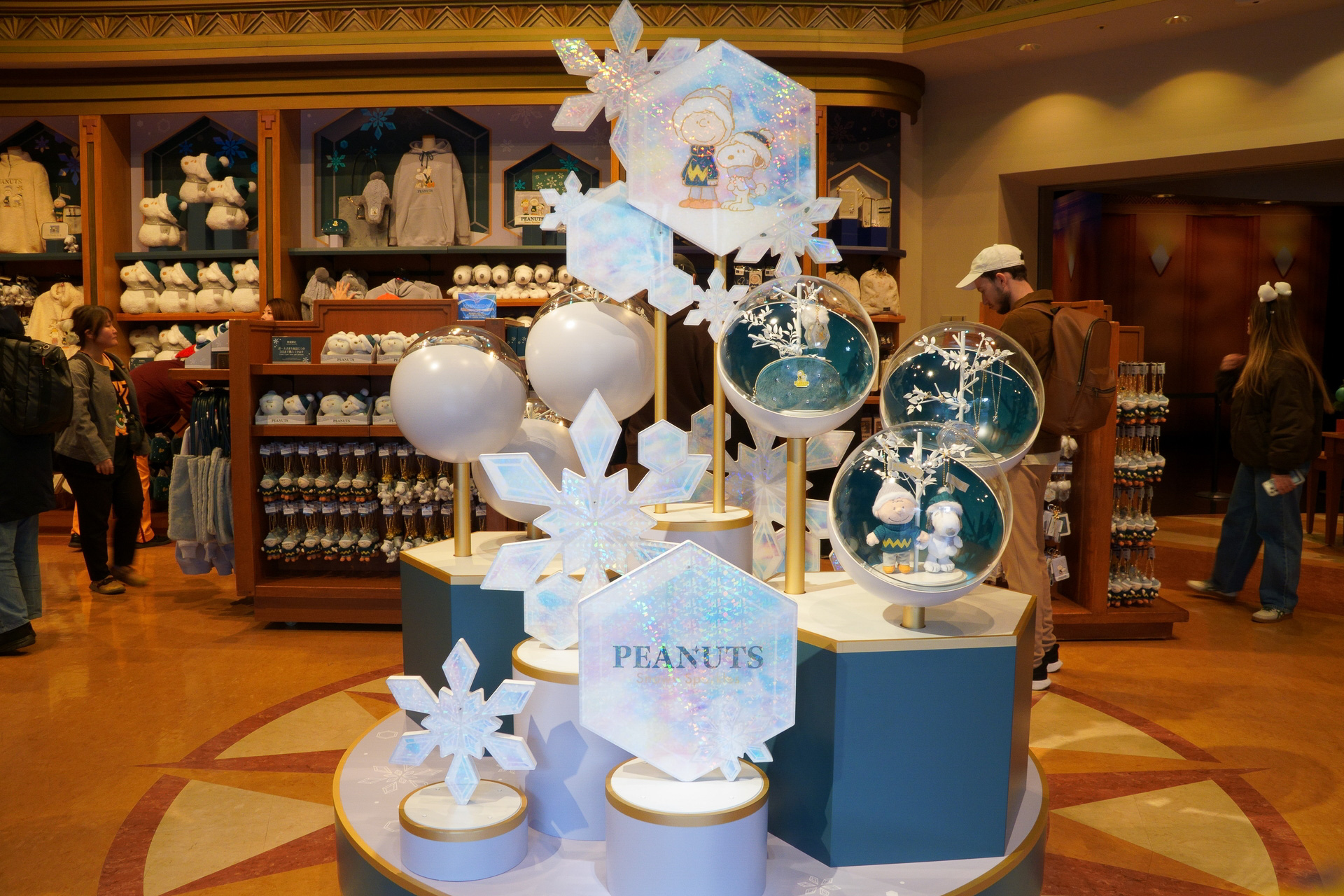 USJ Christmas Merchandise: An Exclusive Photo Guide to Hello Kitty ...